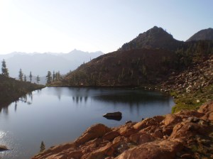 Four Lakes Loop – Trinity Alps Wilderness (20 mile trek) – Backpackers ...