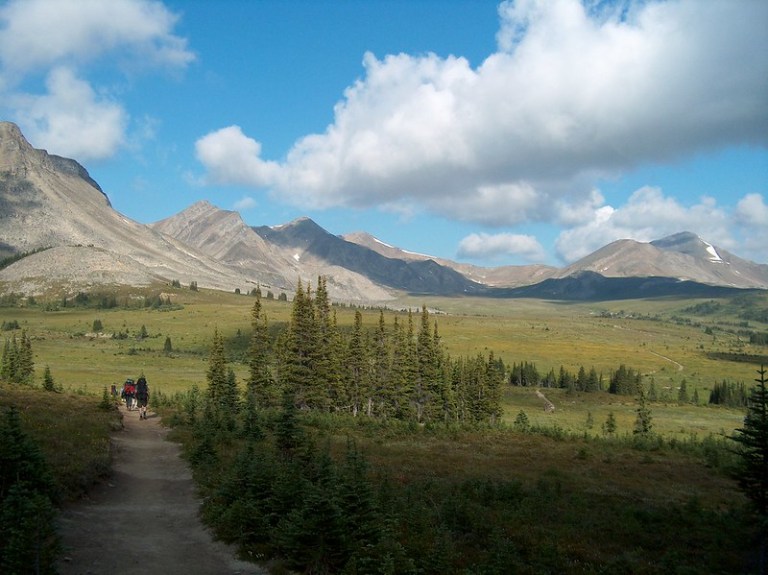 Skyline Trail – Jasper National Park (28 mile point-to-point ...